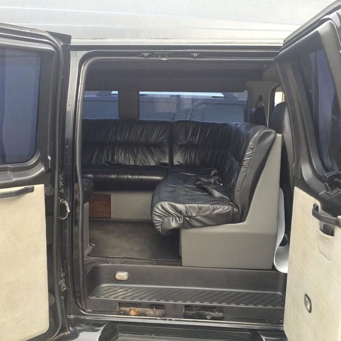 Luxury Limos, Inc. - La Crosse area limo services